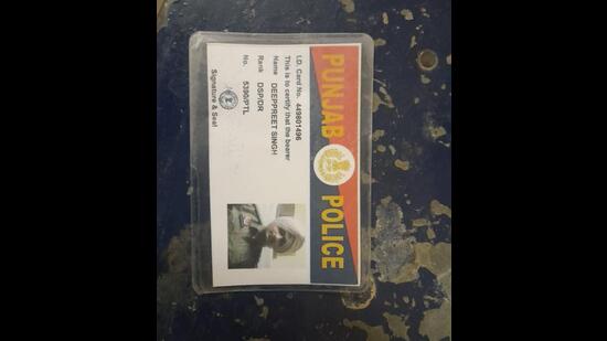 Ludhiana: Jobless man posing as cop held for duping 5 youths of ₹3.8 ...