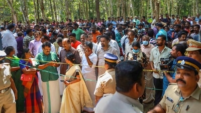 Kerala ‘human sacrifice’: Sniffer dogs, experts at accused's land to ...