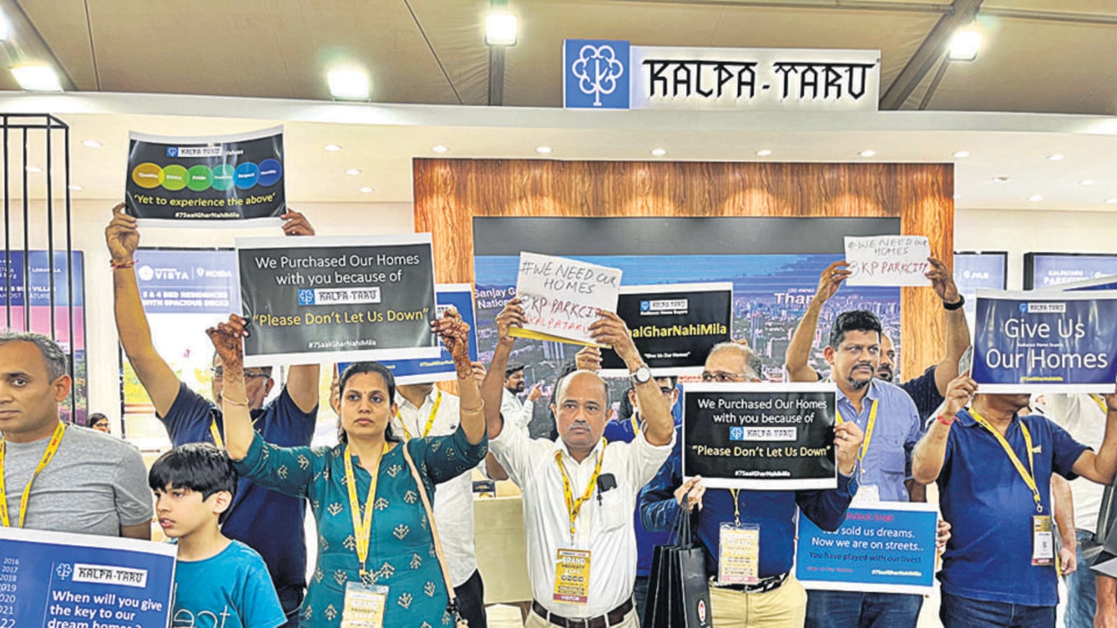 Distressed home buyers protest against developer at realty expo ...