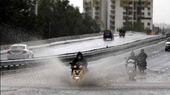 Climate change: Pune receives July-like rains in October - Hindustan Times