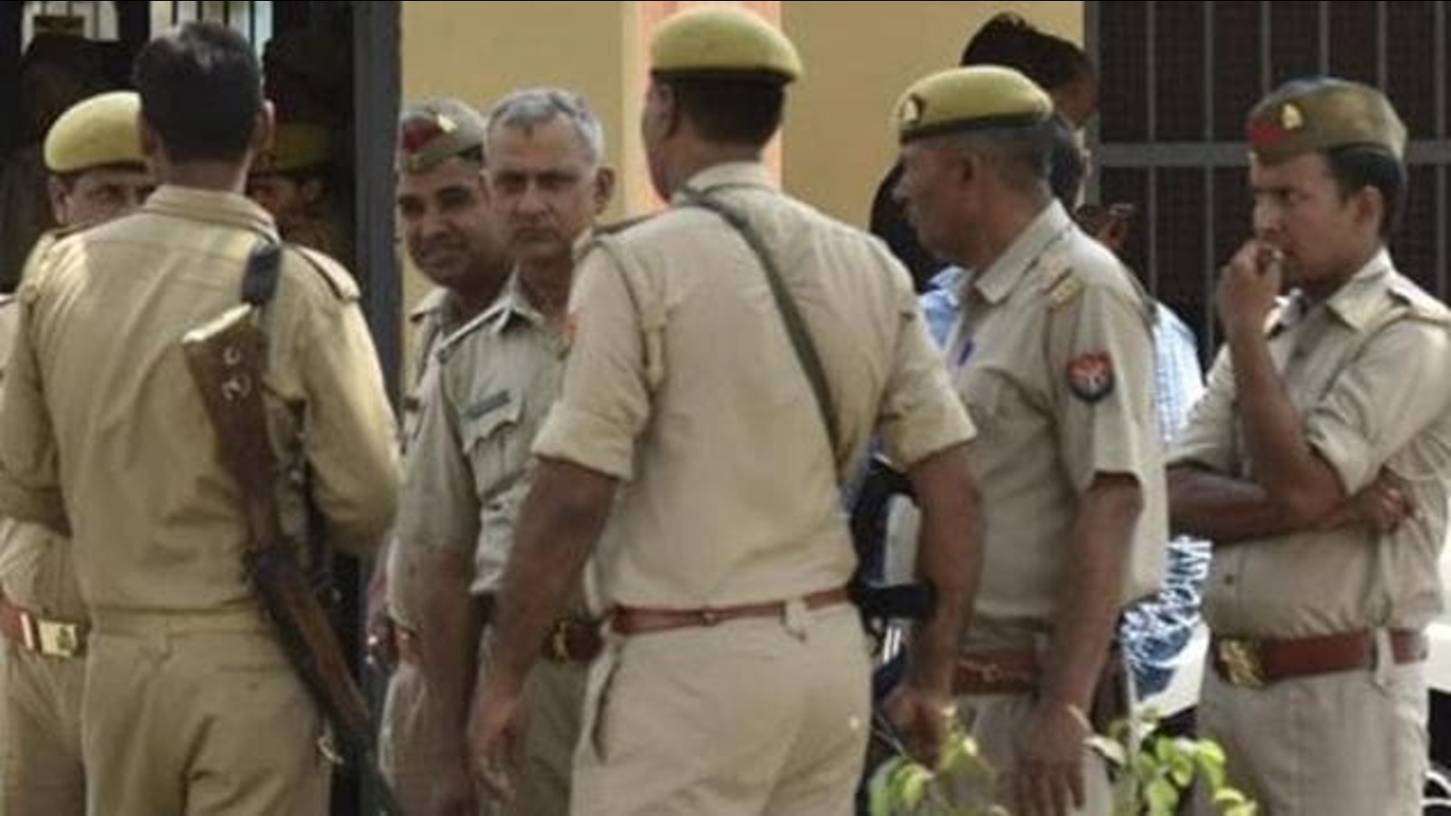 Security intensified across U.P. ahead of Diwali | Hindustan Times