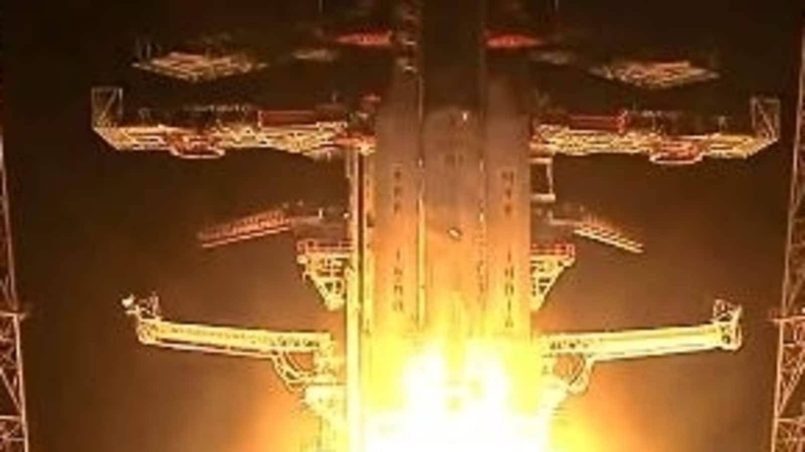 ISRO's heaviest rocket with 36 satellites onboard blasts off from ...