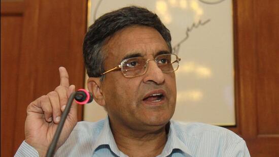 GM mustard is ‘safe and effective’, says its inventor | Hindustan Times