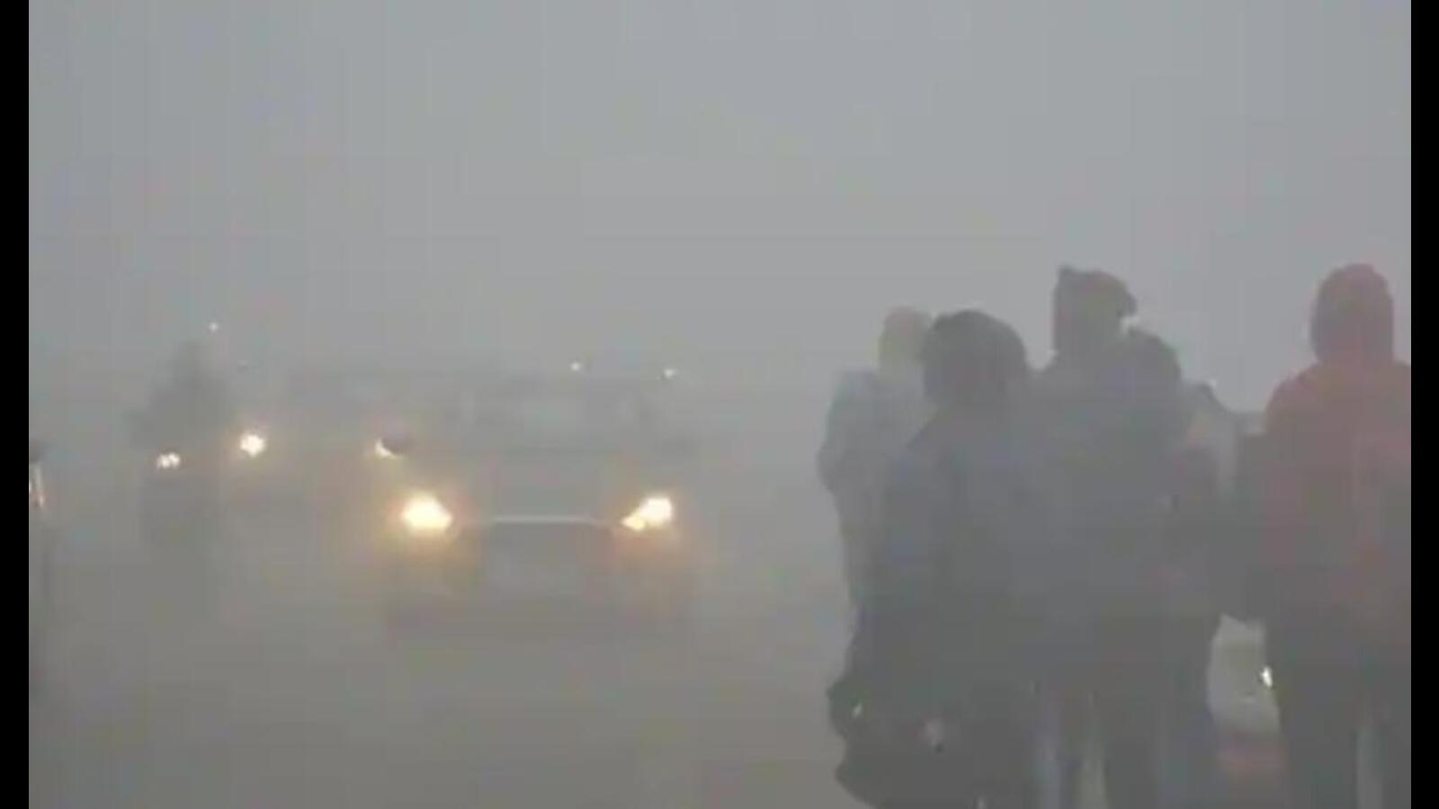 Nights get cooler in UP as minimum temperature dips - Hindustan Times