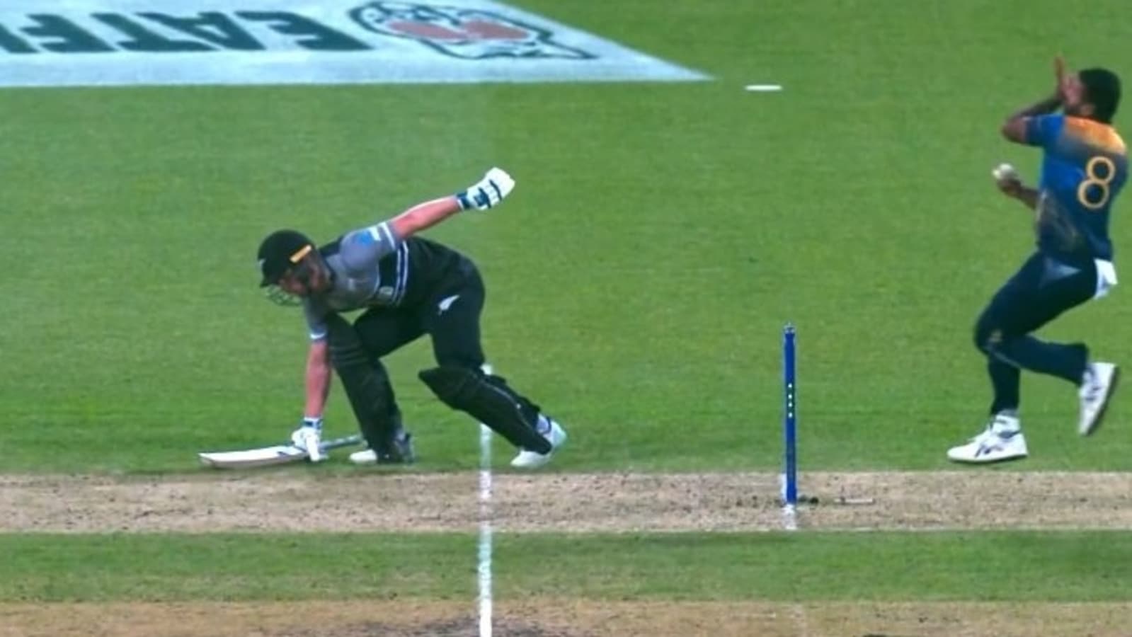 To avoid Mankads: Glenn Phillips explains new innovative running method ...