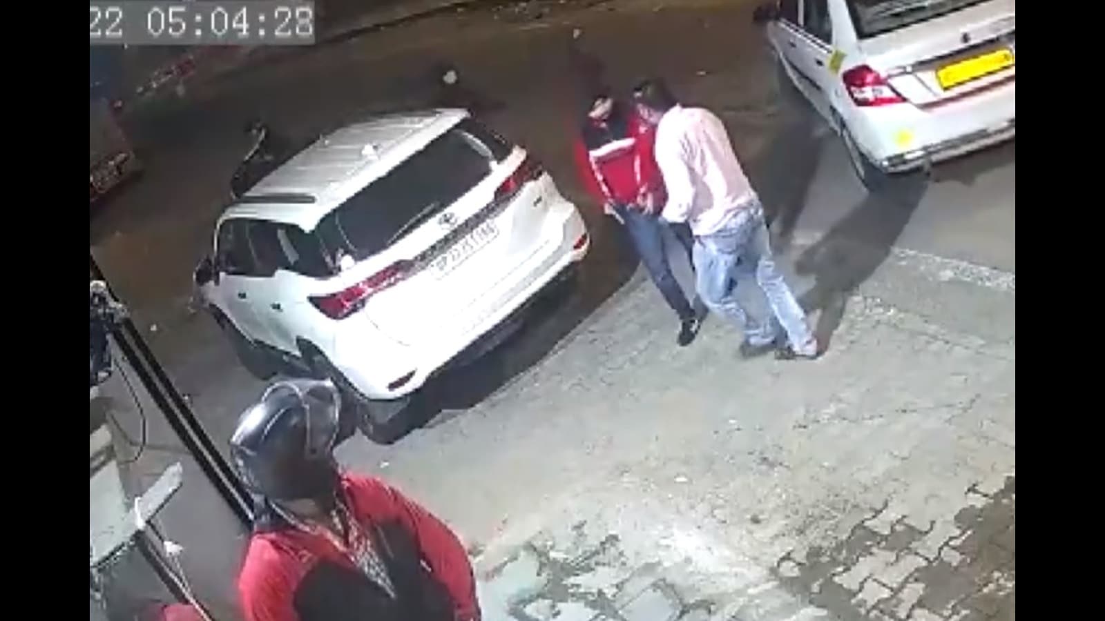 Man robbed of SUV at gunpoint in Delhi Cantonment | Latest News Delhi