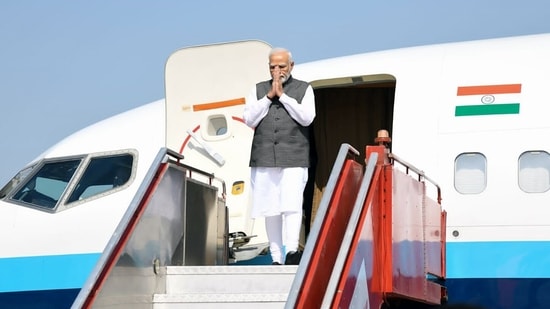 India aviation sector fastest growing, says PM; highlights $25 bn goal ...