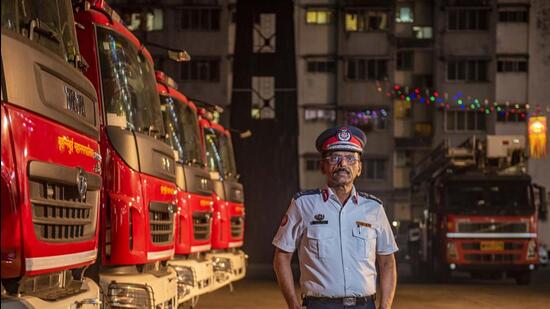 Do not charge EV batteries at home, says fire brigade chief | Mumbai news