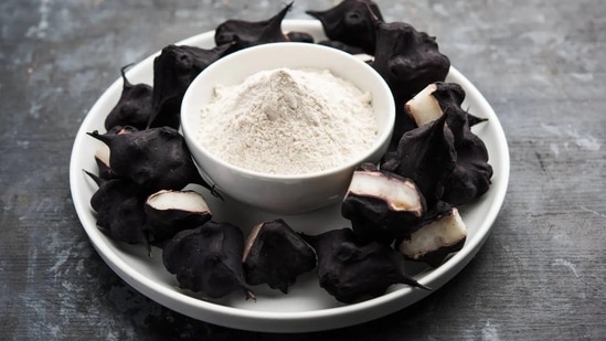 5 ways singhara atta can help boost your health | Hindustan Times