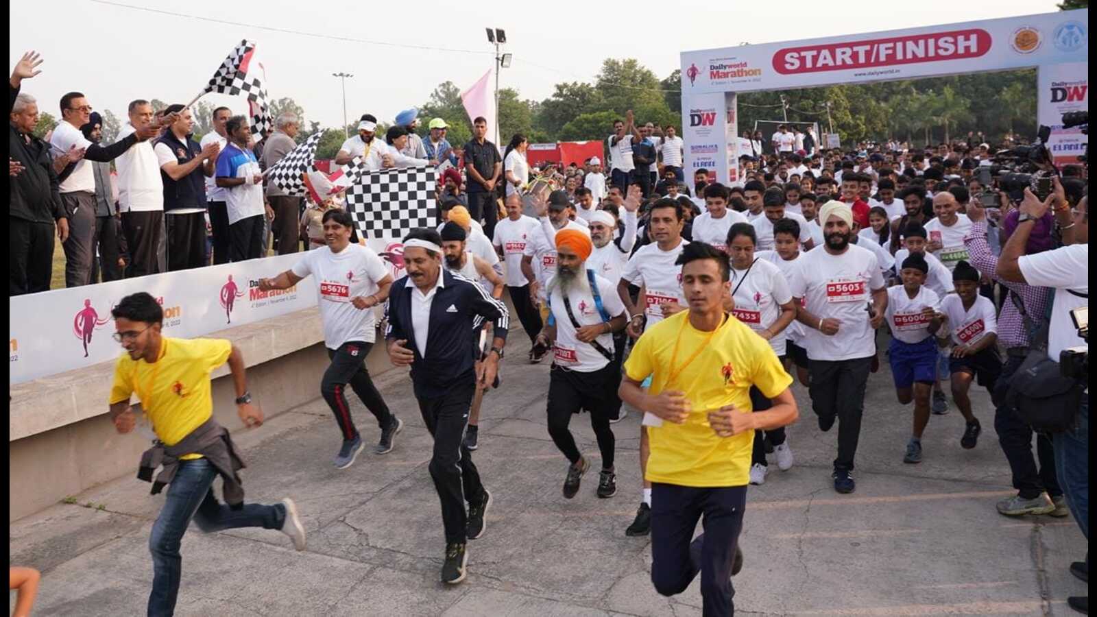 Daily World Marathon: Ravi Prakash, Arati Dattatray Patil clinch top ...