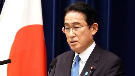 Japan PM Fumio Kishida vows to strengthen military at international ...