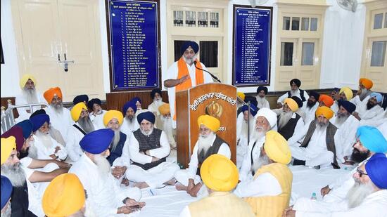 SGPC presidential polls: It’s Badals vs Bibi on November 9 | Hindustan ...