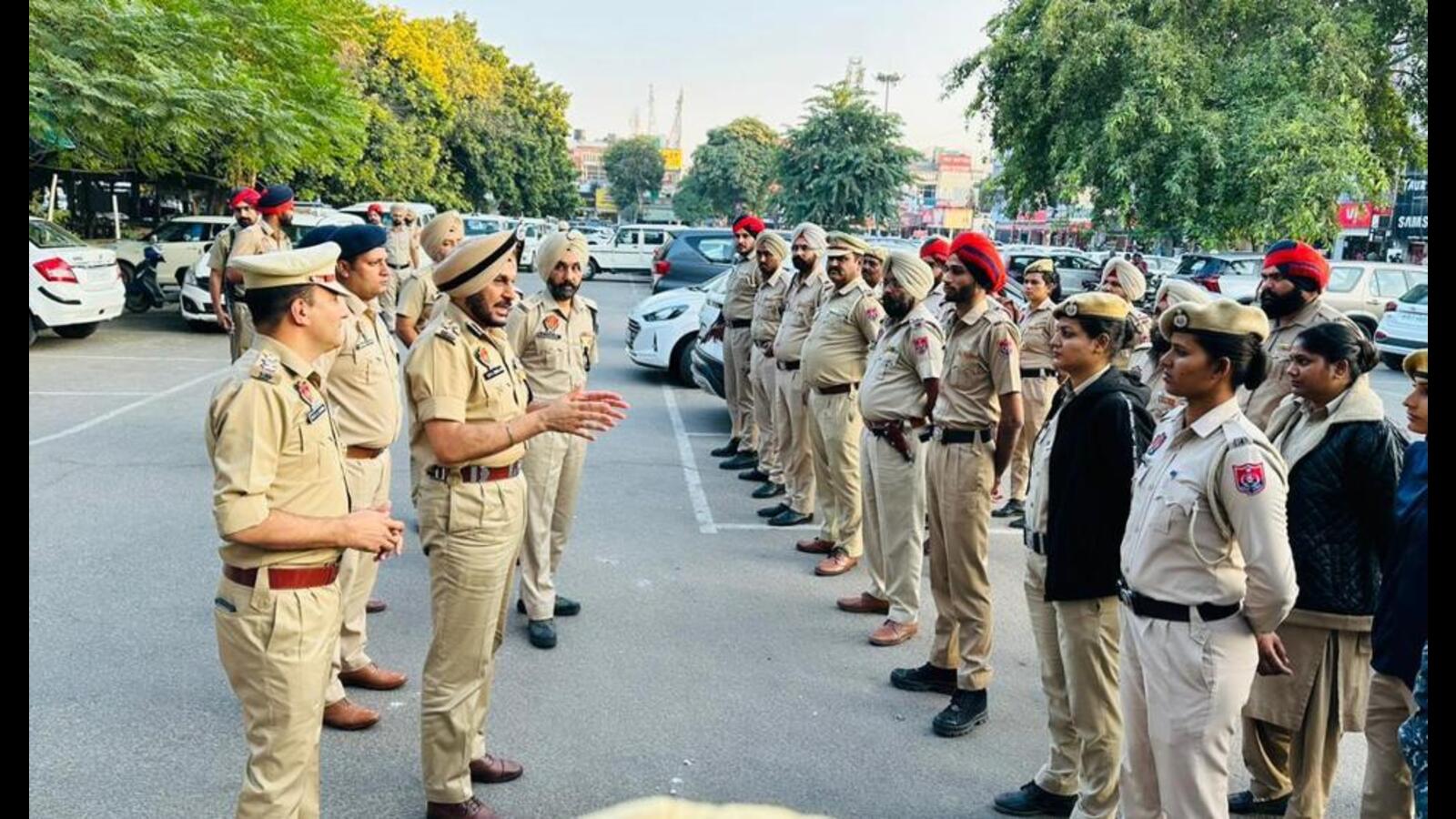 Police round up 93 suspects in cordon, search ops in Mohali | Hindustan ...