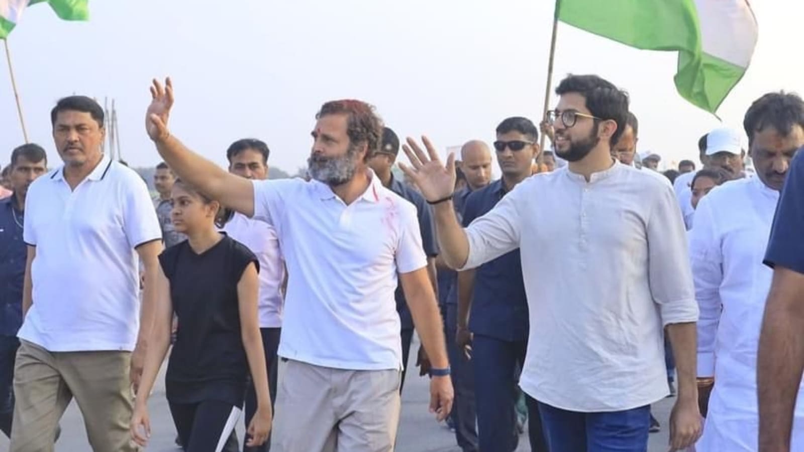 Aaditya Thackeray walks alongside Rahul Gandhi amid Bharat Jodo Yatra ...