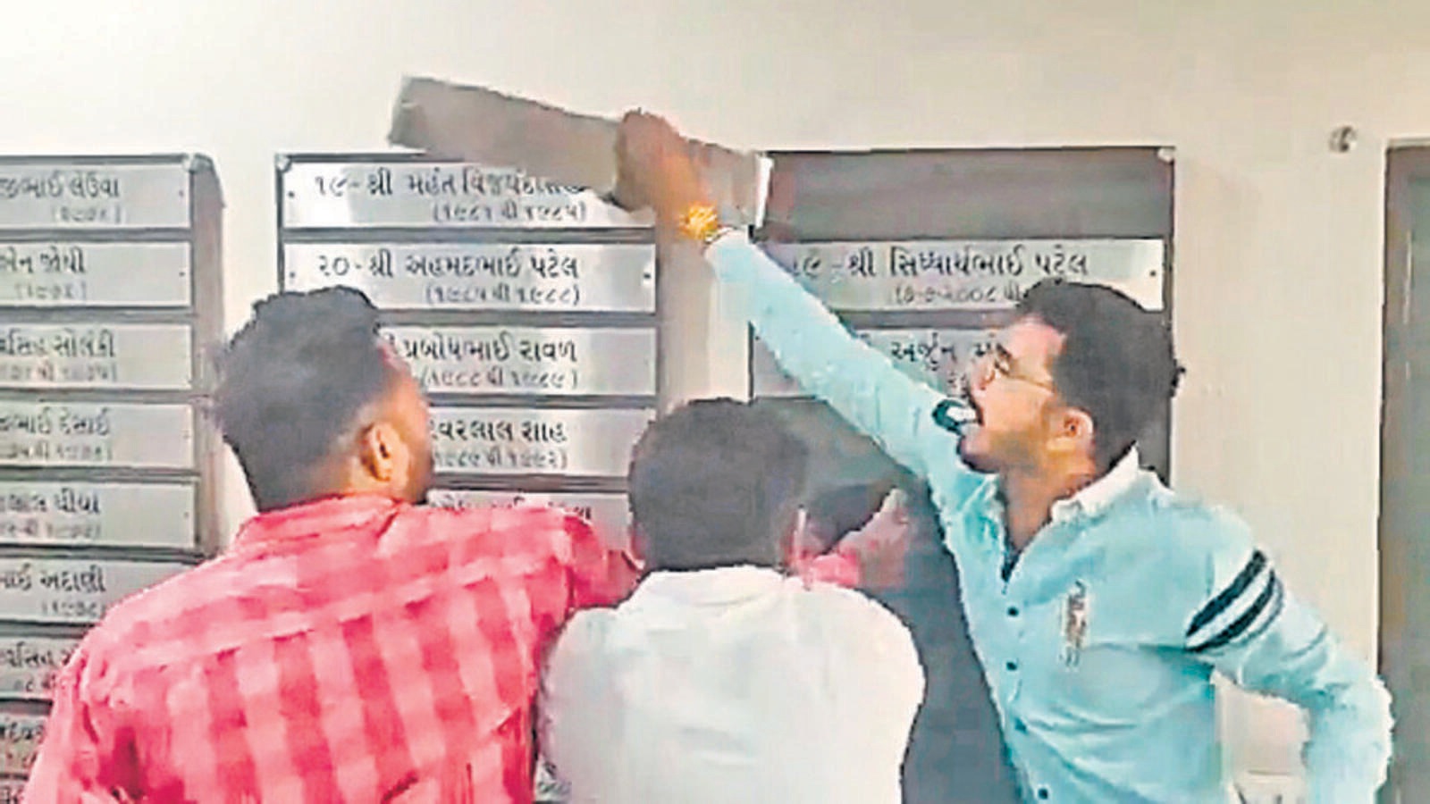 Rebellion, protests mark last day of filing papers for phase 1 of ...