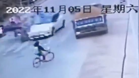 Video: Fatal Tesla car crash caught on CCTV in China. School girl among ...