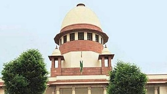 Supreme Court Notice To Centre On Rule Against Women Accepting Court