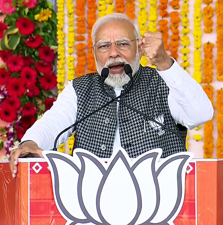 Gujarat poll: PM , Shah mount attack on Cong for ‘ignoring growth and ...