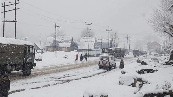 Srinagar records first sub-zero temperature of season at minus 0.8 ...