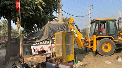 DTCP carries out demolition drive in Bhondsi | Hindustan Times