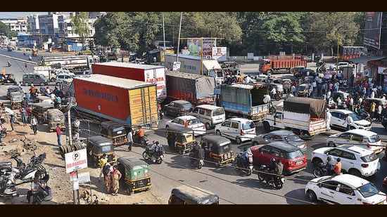 Chakan MIDC reels under traffic snarls; firms suffer financial losses ...