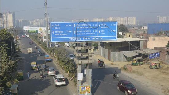 GDA, civic body spar over Bandha Road infra work | Hindustan Times