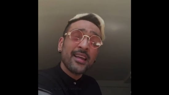 After Arijit Singh sings Pasoori, old clip of Ali Sethi singing Aayat ...