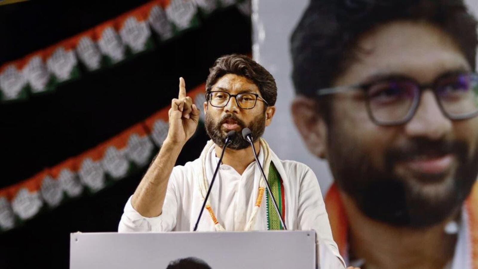 Gujarat elections: Mevani goes all out in key Vadgam battle | Hindustan ...