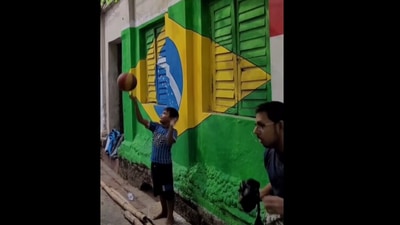 FIFA gully in Kolkata is a delight for all football fans. Watch | Trending