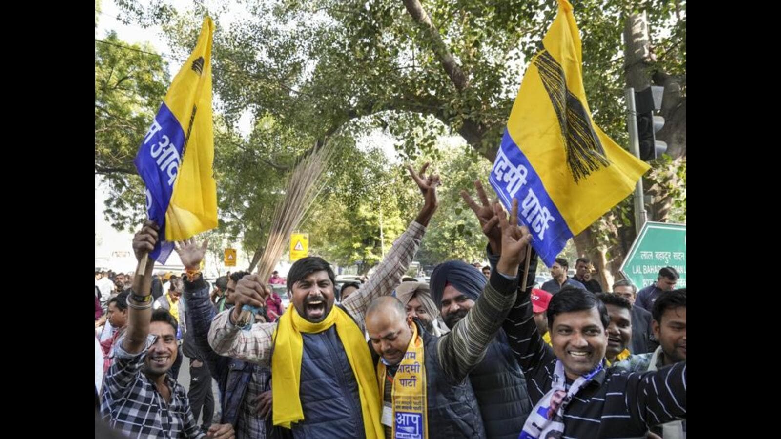 MCD’s jhaadu in AAP hands | Latest News India