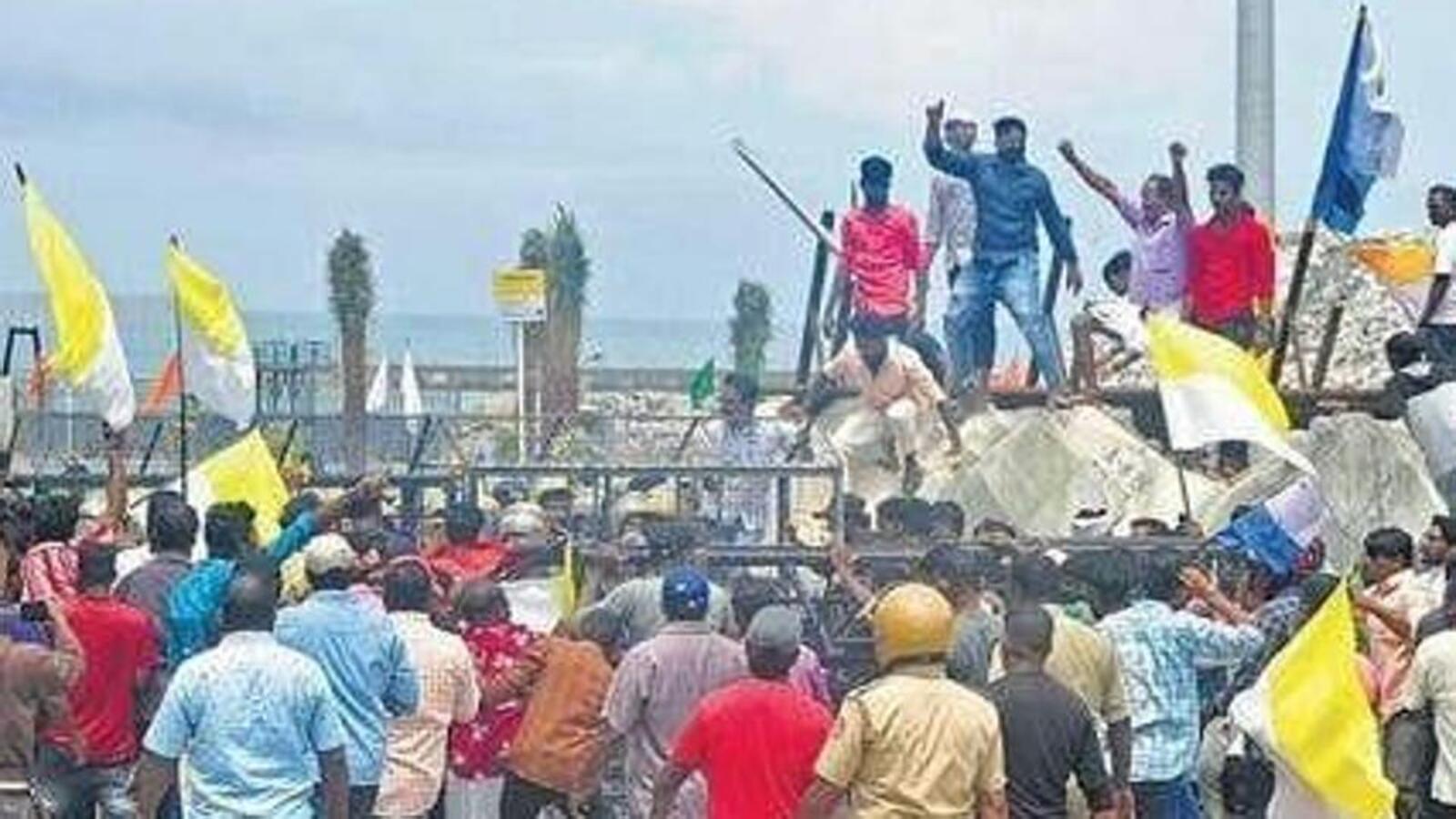 Vizhinjam port stir called off after talks with CM Pinarayi Vijayan ...