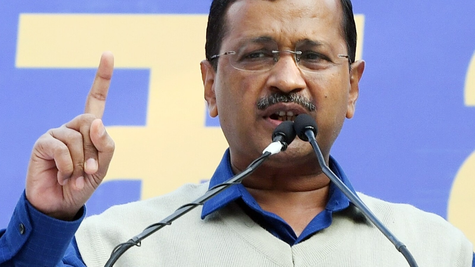 In message to AAP councilors, Kejriwal attacks BJP: ‘Very difficult ...