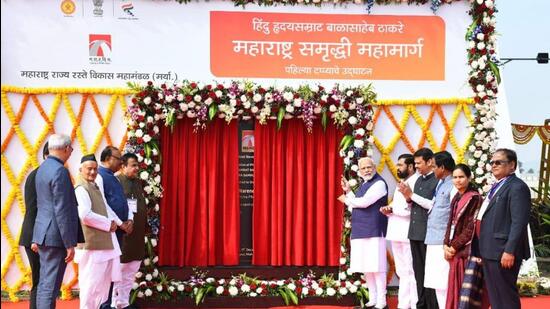 PM Modi inaugurates phase I of ‘Samruddhi Mahamarg’, other projects in ...