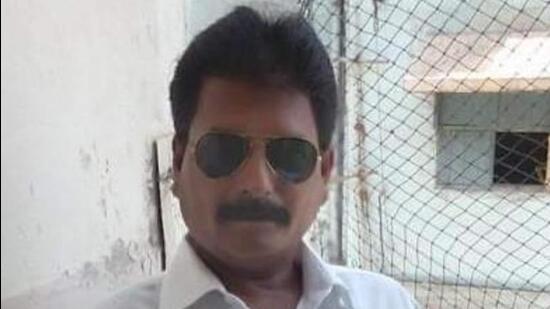 Kherwadi blaze: Cop, with 95% burns, succumbs to injuries | Mumbai news
