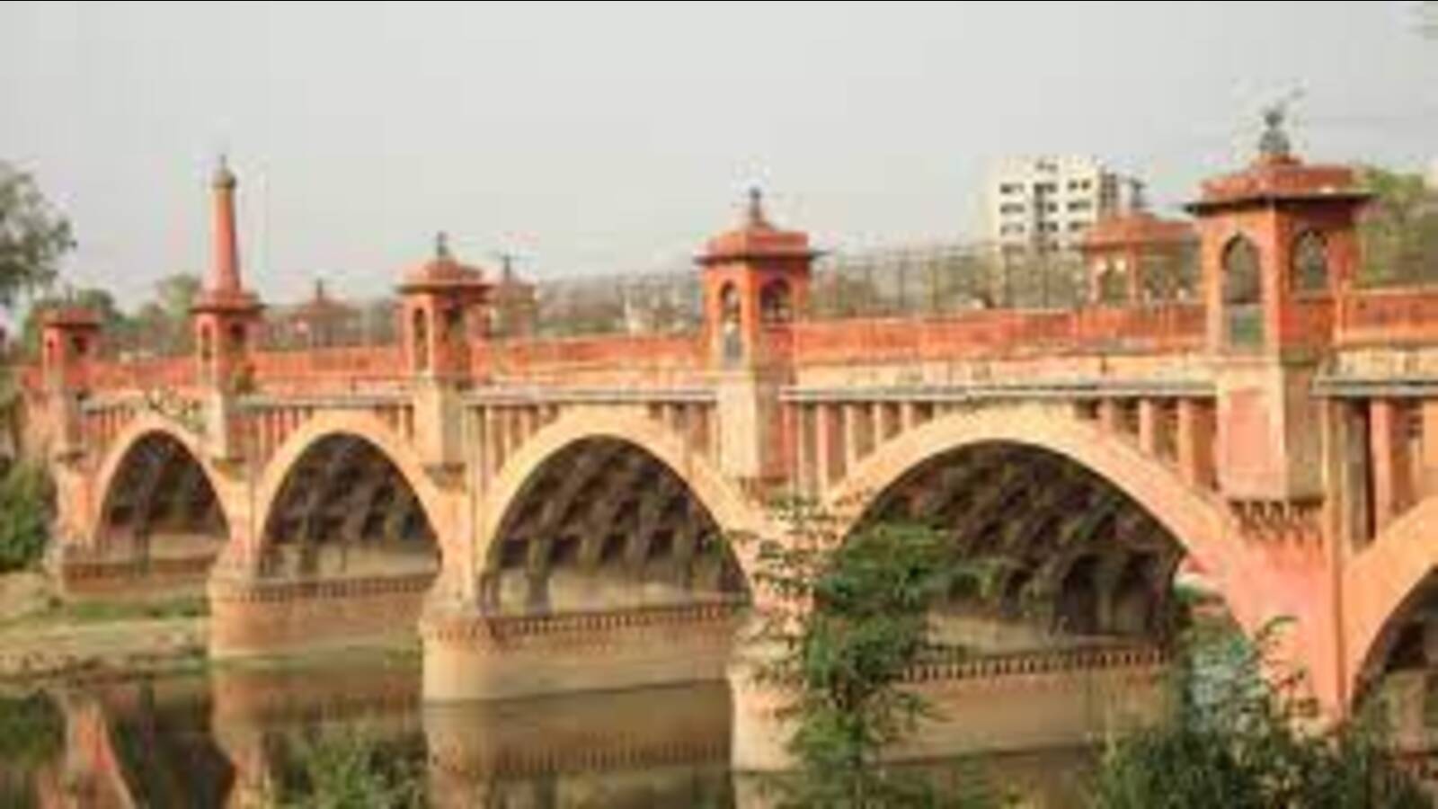 Light traffic to ply on Pucca Pul from today, strength tests continue ...