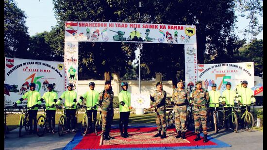 Army organise cycle expedition in Punjab | Hindustan Times