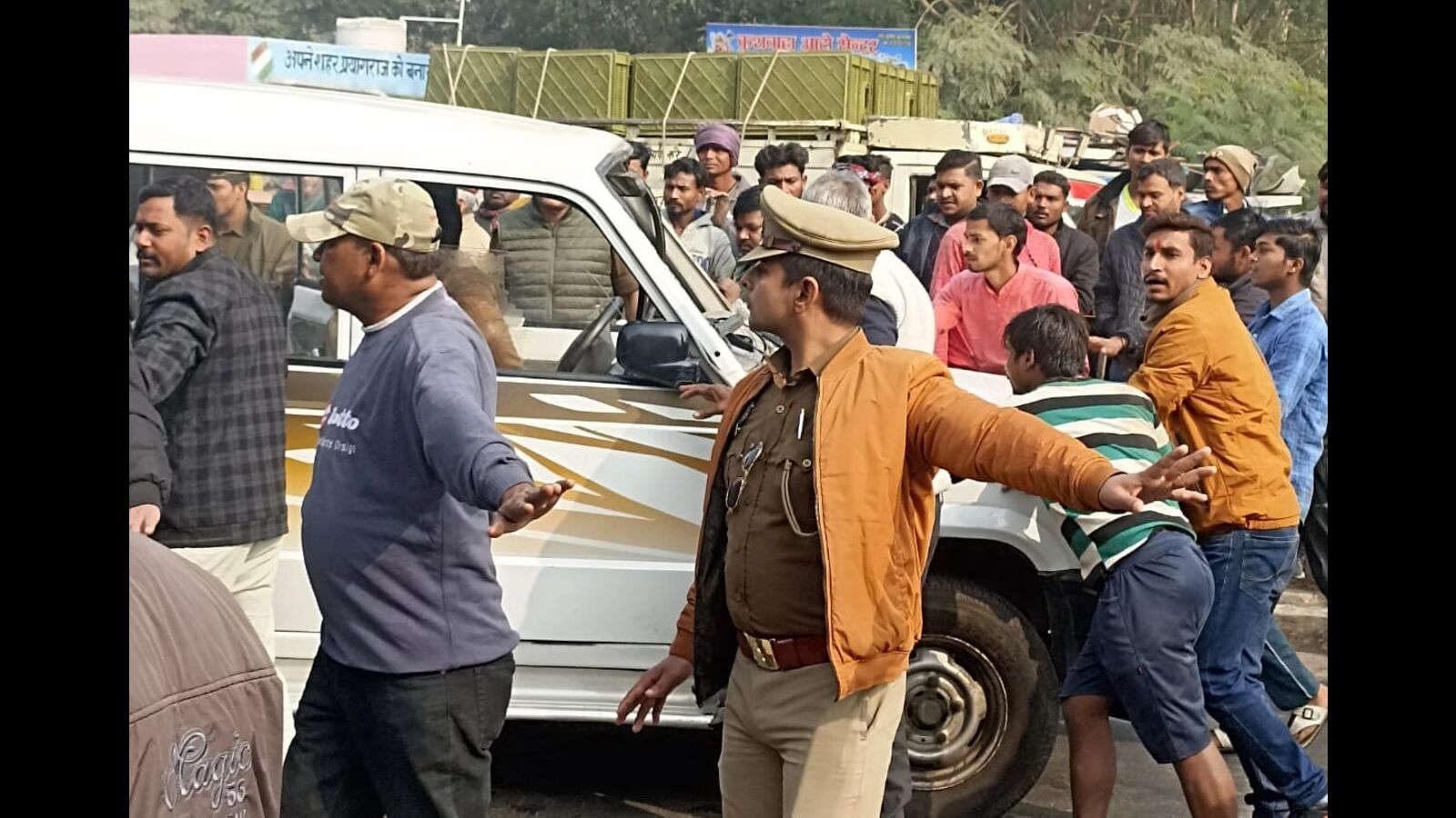 SUV belonging to land officer overturns in Prayagraj, none harmed ...