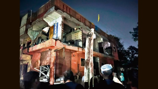 Cylinder blast in Chakan leaves 2 dead, 4 injured; probe reveals ...