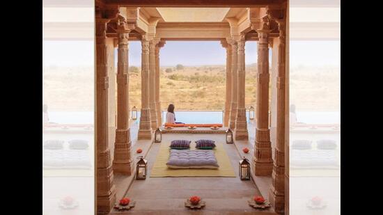 Rude Travel by Vir Sanghvi: At the desert’s edge | Hindustan Times