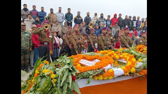 Sikkim accident: Pathankot jawan cremated with military honours | Hindustan Times