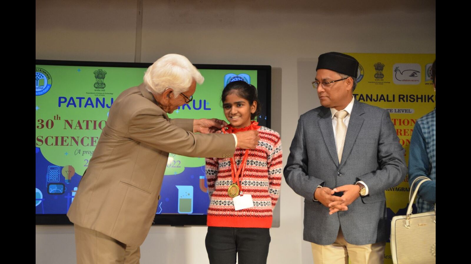 21 students selected to represent U.P. in NCSC - Hindustan Times