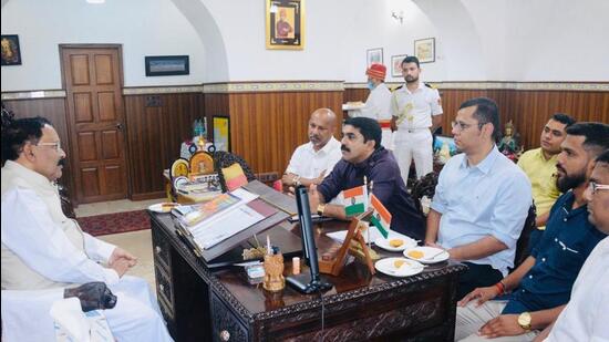 Goa Oppn MLAs meet Guv over 4-day winter session after face-off with ...