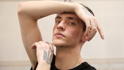 Italy theatre cancels ballet dancer's show. He had 3 tattoos of ...