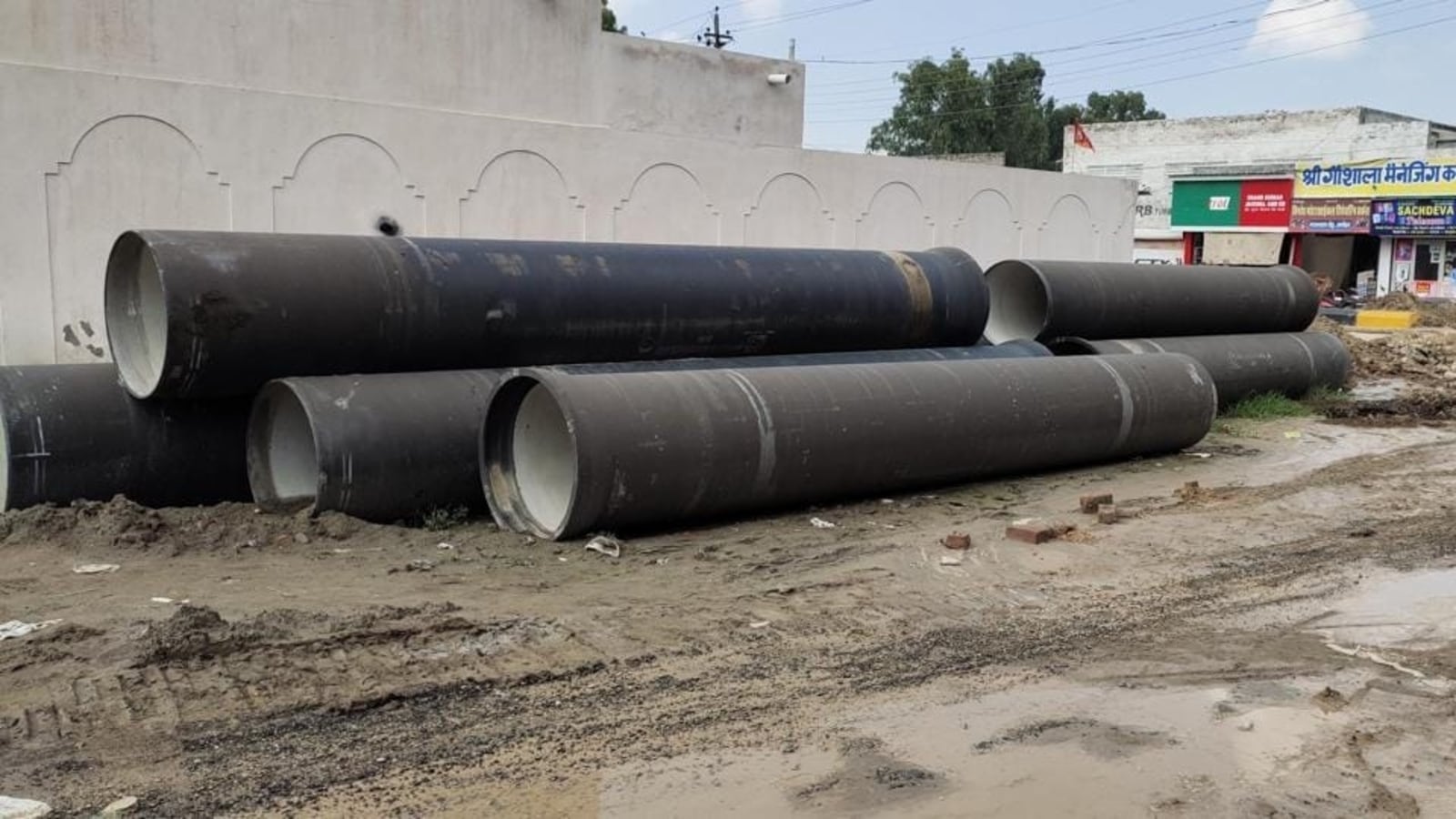 Hyderabad will be first city with 100% sewerage facilities by May, says KT Rama Rao | Hindustan ...