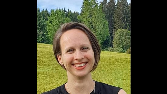 Review: Nehru’s India; History In Seven Myths by Taylor C Sherman ...