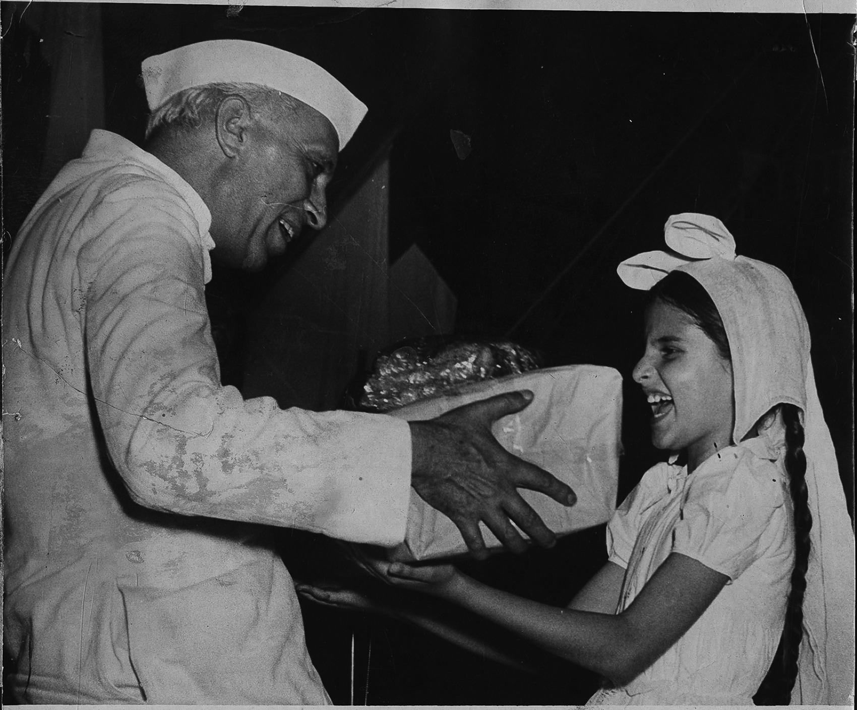 Review: Nehru’s India; History In Seven Myths by Taylor C Sherman ...