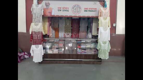 U.P.: Rly sets up two stalls for Lucknow’s chikan art at Charbagh ...