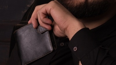Leather wallet for men rank high on style appeal | HT Shop Now