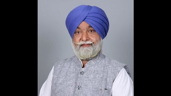 LIP councillor joins AAP in Ludhiana | Hindustan Times