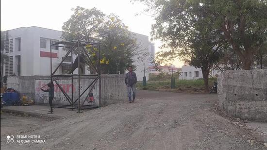 BMC razes varsity compound to make parking lot for PM’s meeting ...